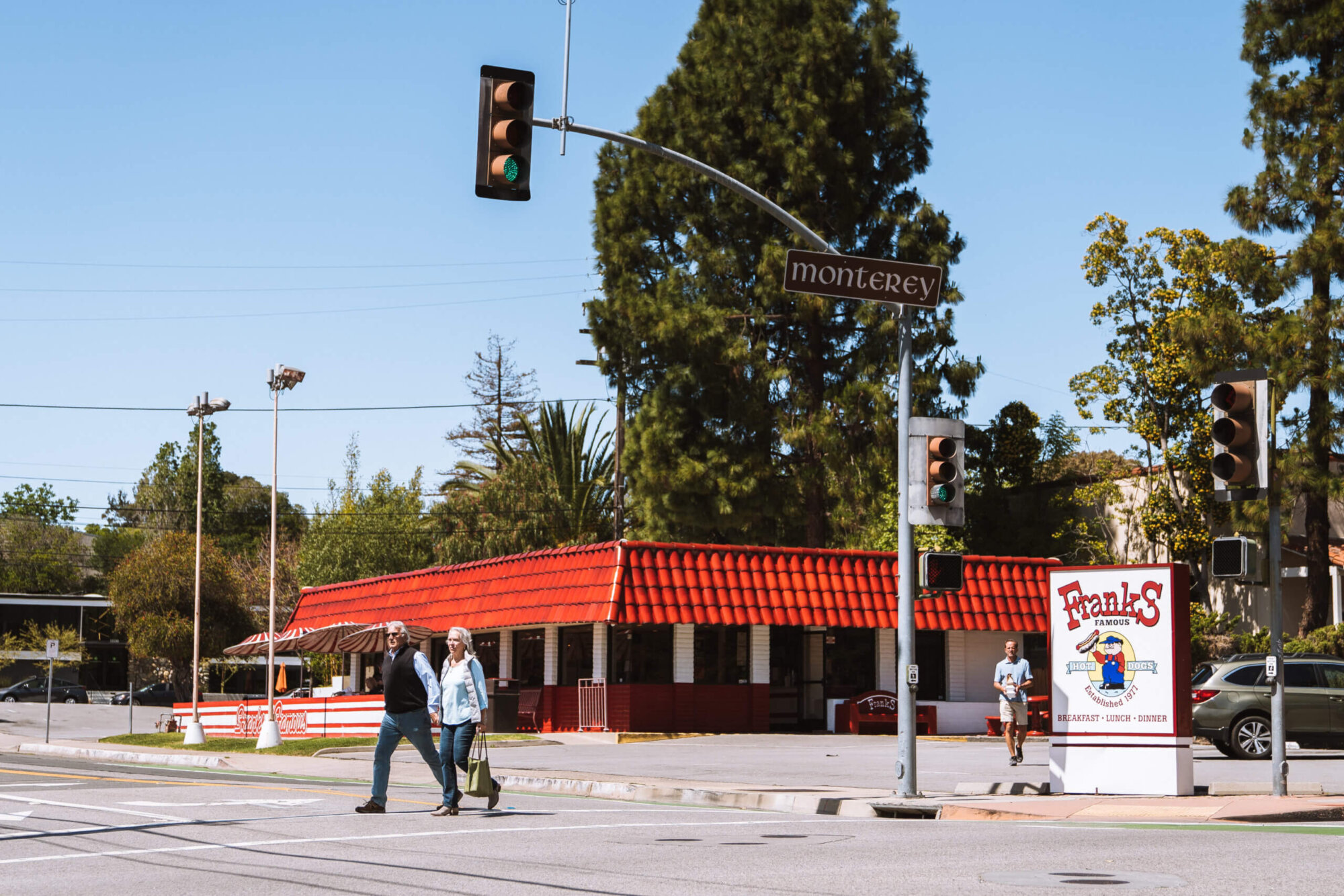 Meet us in the Neighborhoods